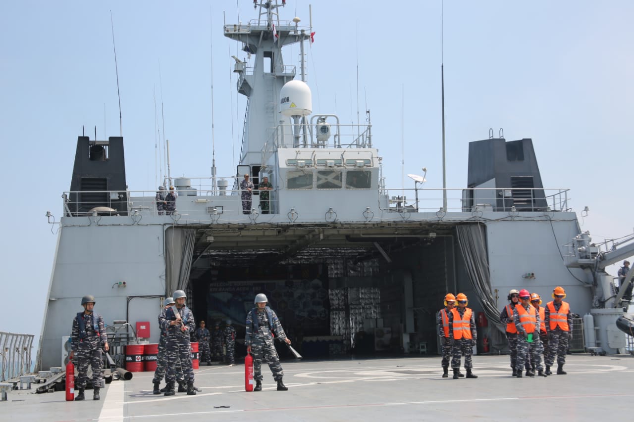 Tingkatkan Kesiapan Prajurit KRI Banda Aceh 593 Uji Glagaspur – TrisulaNews